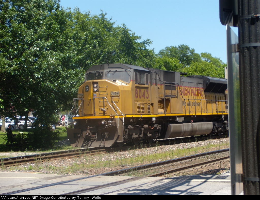 UP 8043 is the DPU on an intermodal at Kirkwood